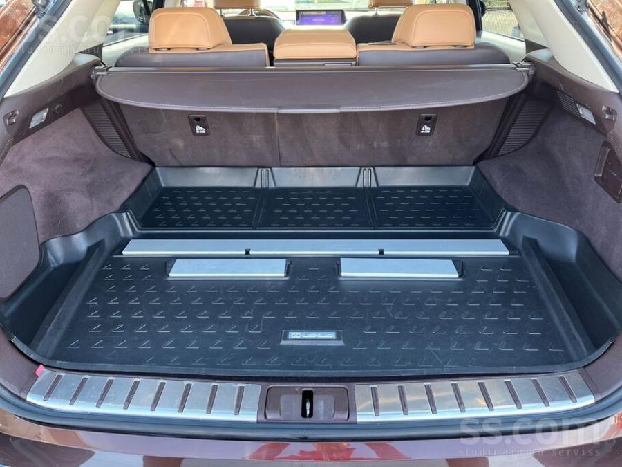 Brown Lexus RX 2019 in Riga, with an engine capacity of 3.50 L and mileage of 165 thousand km for 27200 €, photo 11 on AUTOMOTO.COM.LV