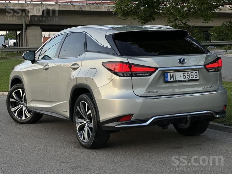 Brūns Lexus RX 2021 Rīga, ar dzinēja tilpumu 3.50 L un nobraukumu 97 tūkst. km par 39700 €, foto 7 vietnē AUTOMOTO.COM.LV