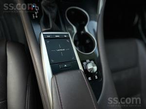 Brūns Lexus RX 2021 Rīga, ar dzinēja tilpumu 3.50 L un nobraukumu 97 tūkst. km par 39700 €, foto 16 vietnē AUTOMOTO.COM.LV