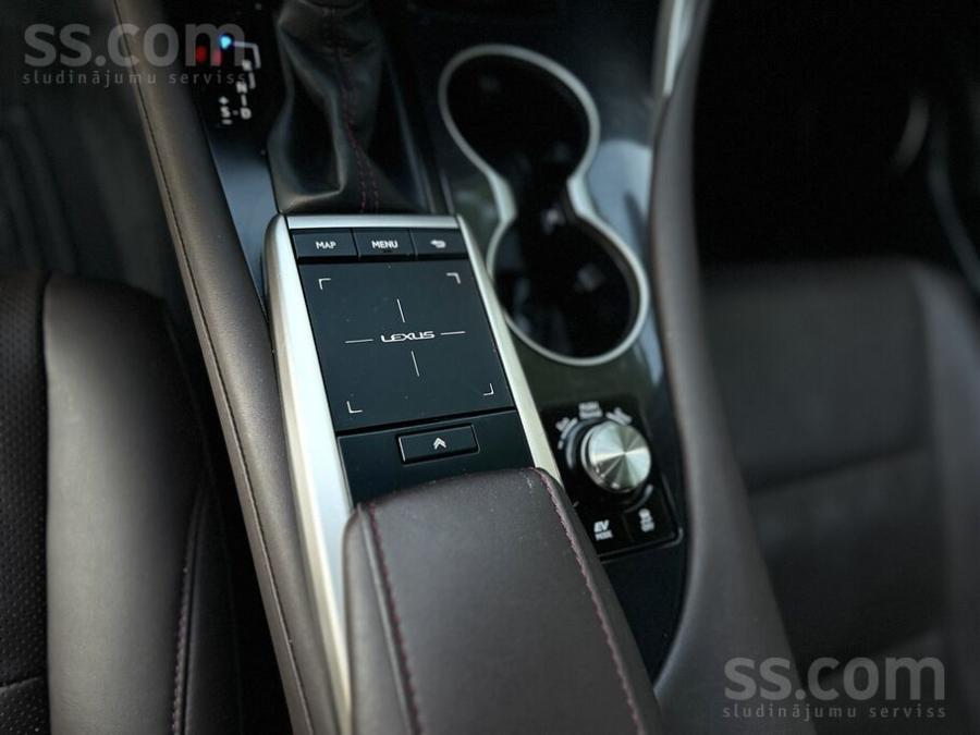 Brūns Lexus RX 2021 Rīga, ar dzinēja tilpumu 3.50 L un nobraukumu 97 tūkst. km par 39700 €, foto 16 vietnē AUTOMOTO.COM.LV