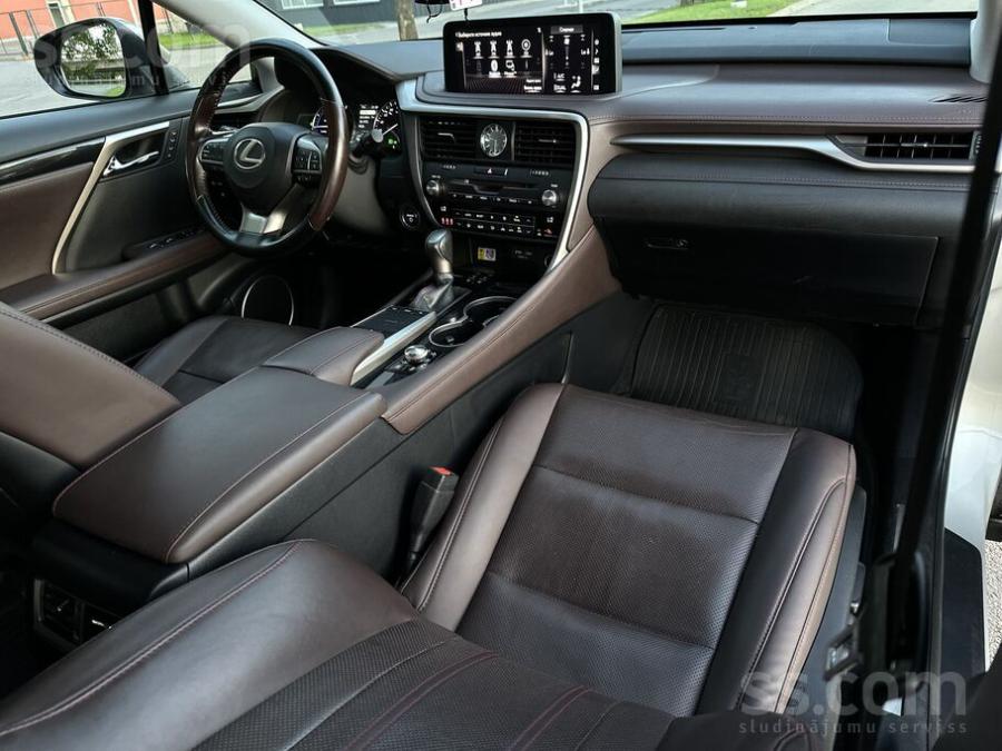 Brūns Lexus RX 2021 Rīga, ar dzinēja tilpumu 3.50 L un nobraukumu 97 tūkst. km par 39700 €, foto 17 vietnē AUTOMOTO.COM.LV