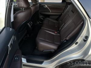 Brūns Lexus RX 2021 Rīga, ar dzinēja tilpumu 3.50 L un nobraukumu 97 tūkst. km par 39700 €, foto 22 vietnē AUTOMOTO.COM.LV