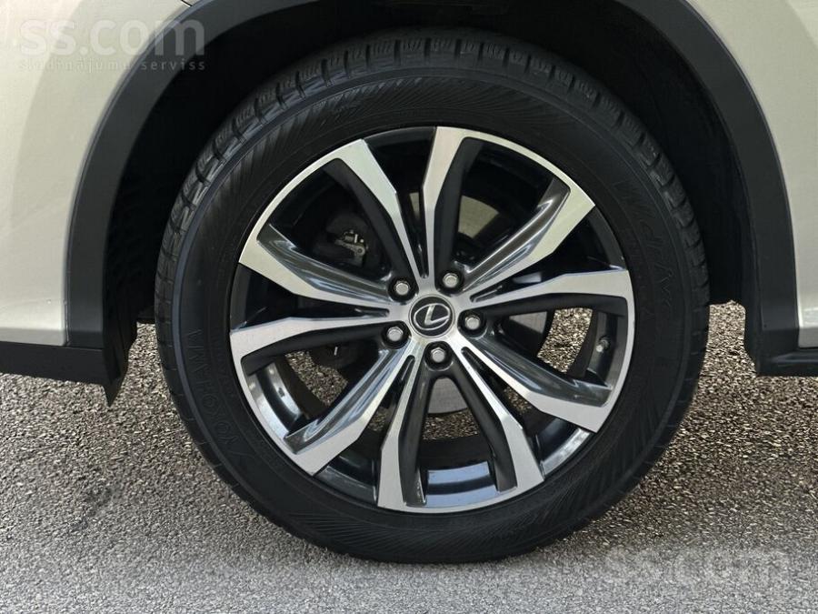 Brūns Lexus RX 2021 Rīga, ar dzinēja tilpumu 3.50 L un nobraukumu 97 tūkst. km par 39700 €, foto 34 vietnē AUTOMOTO.COM.LV
