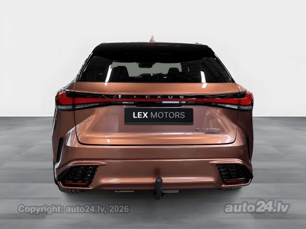 Brūns Lexus RX 2023 Tallina, ar dzinēja tilpumu 2.40 L un nobraukumu 46 tūkst. km par 69900 €, foto 8 vietnē AUTOMOTO.COM.LV