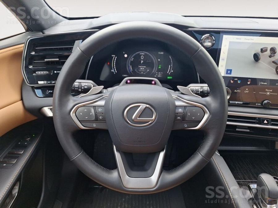 Brown Lexus RX 2024 in Riga, with an engine capacity of 2.50 L and mileage of 13 thousand km for 66500 €, photo 17 on AUTOMOTO.COM.LV