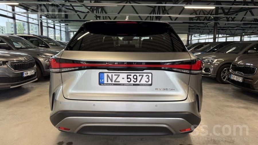 Brūns Lexus RX 2024 Rīga, ar dzinēja tilpumu 2.50 L un nobraukumu 87 tūkst. km par 52900 €, foto 5 vietnē AUTOMOTO.COM.LV