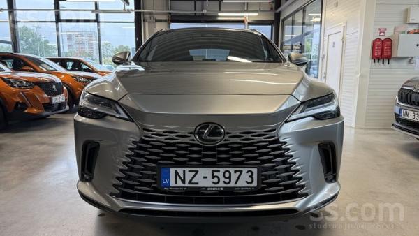 Brown Lexus RX 2024 in Riga, with an engine capacity of 2.50 L and mileage of 87 thousand km for 52900 €, photo 9 on AUTOMOTO.COM.LV