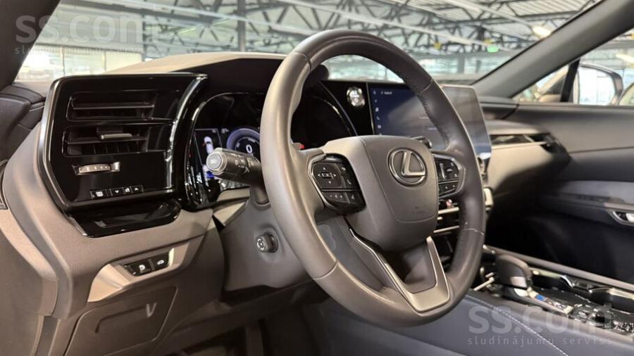Brūns Lexus RX 2024 Rīga, ar dzinēja tilpumu 2.50 L un nobraukumu 87 tūkst. km par 52900 €, foto 22 vietnē AUTOMOTO.COM.LV