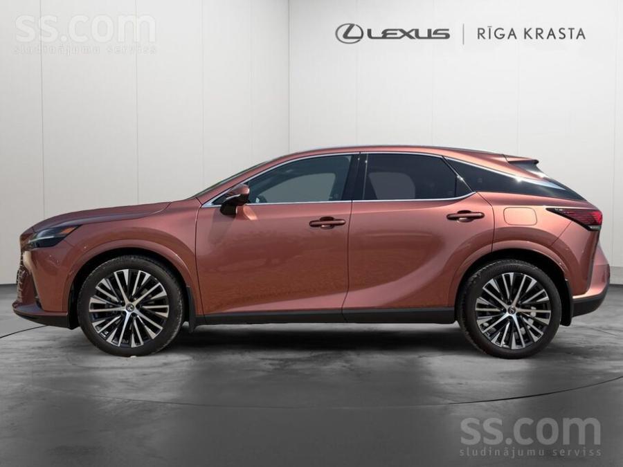 Brown Lexus RX 2025 in Riga, with an engine capacity of 2.50 L and mileage of 13 thousand km for 72900 €, photo 4 on AUTOMOTO.COM.LV
