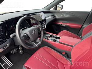 Brown Lexus RX 2025 in Riga, with an engine capacity of 2.40 L and mileage of 7 thousand km for 79000 €, photo 12 on AUTOMOTO.COM.LV