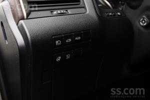 Brown Lexus RX 2018 in Riga, with an engine capacity of 3.50 L and mileage of 290 thousand km for 25500 €, photo 11 on AUTOMOTO.COM.LV