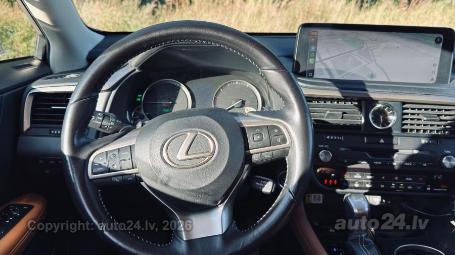 Brown Lexus RX 2020 in Tallinn, with an engine capacity of 3.50 L and mileage of 103 thousand km for 42000 €, photo 11 on AUTOMOTO.COM.LV