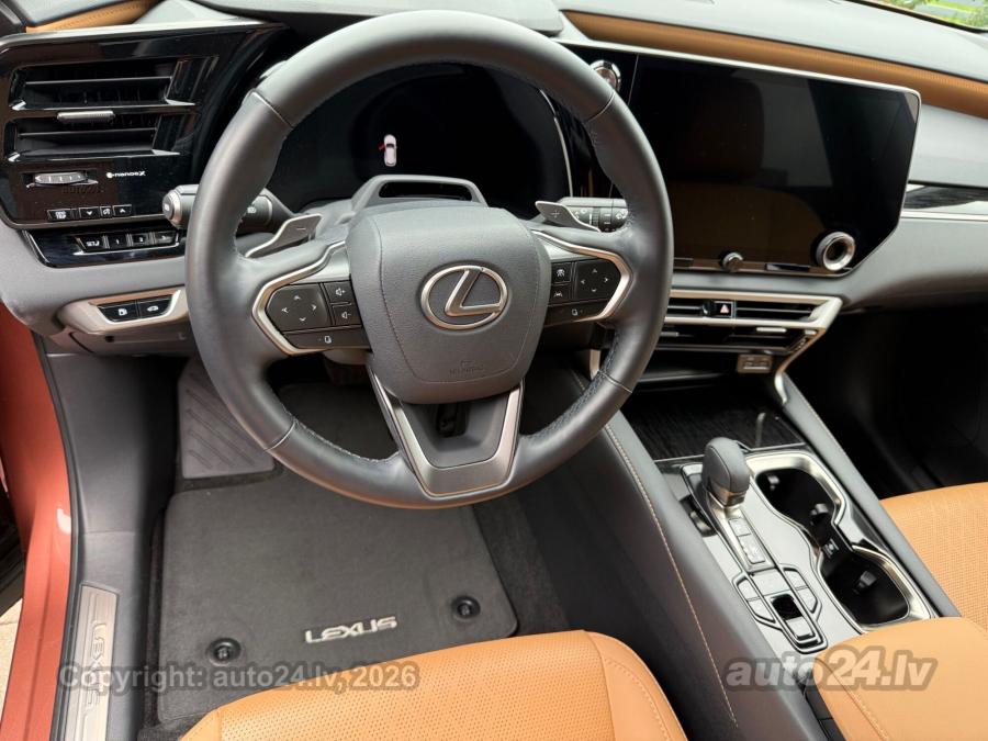 Brūns Lexus RX 2024 Tallina, ar dzinēja tilpumu 2.50 L un nobraukumu 24 tūkst. km par 78900 €, foto 15 vietnē AUTOMOTO.COM.LV
