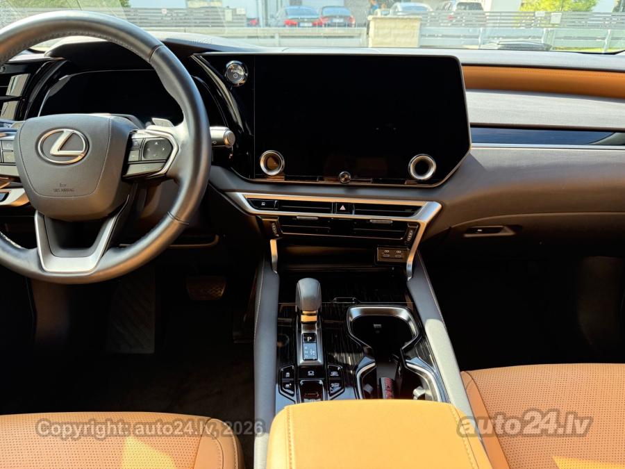 Brūns Lexus RX 2024 Tallina, ar dzinēja tilpumu 2.50 L un nobraukumu 24 tūkst. km par 78900 €, foto 20 vietnē AUTOMOTO.COM.LV