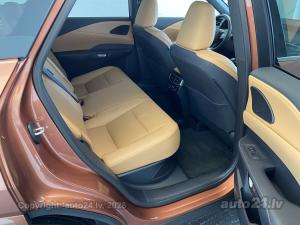 Brūns Lexus RX 2024 Tallina, ar dzinēja tilpumu 2.50 L un nobraukumu 25 tūkst. km par 72900 €, foto 9 vietnē AUTOMOTO.COM.LV