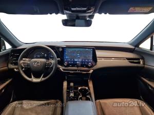 Brūns Lexus RX 2025 Tallina, ar dzinēja tilpumu 2.50 L un nobraukumu 13 tūkst. km par 77990 €, foto 8 vietnē AUTOMOTO.COM.LV