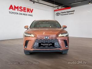 Brūns Lexus RX 2025 Tallina, ar dzinēja tilpumu 2.50 L un nobraukumu 13 tūkst. km par 77990 €, foto 20 vietnē AUTOMOTO.COM.LV