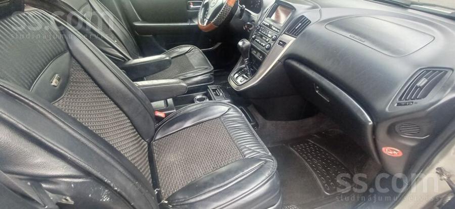 Lexus RX 2002 in Riga, with an engine capacity of 3.00 L and mileage of 375 thousand km for 2000 €, photo 8 on AUTOMOTO.COM.LV