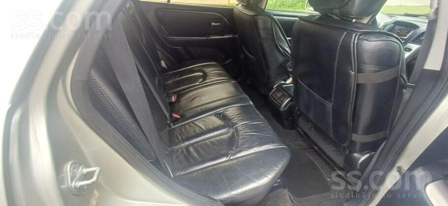 Lexus RX 2002 in Riga, with an engine capacity of 3.00 L and mileage of 375 thousand km for 2000 €, photo 9 on AUTOMOTO.COM.LV