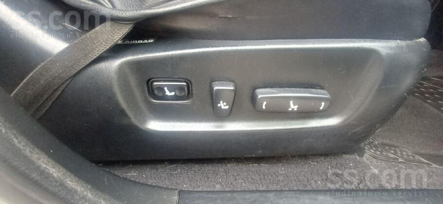 Lexus RX 2002 in Riga, with an engine capacity of 3.00 L and mileage of 375 thousand km for 2000 €, photo 15 on AUTOMOTO.COM.LV