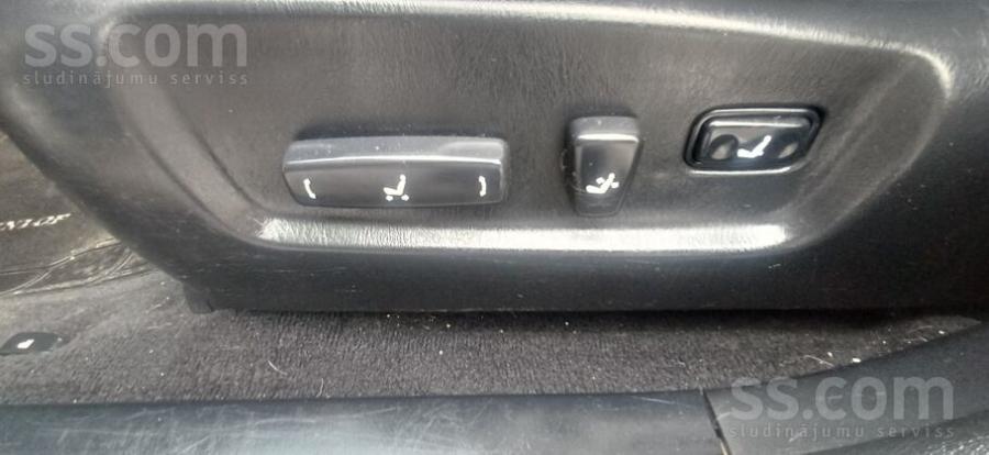 Lexus RX 2002 in Riga, with an engine capacity of 3.00 L and mileage of 375 thousand km for 2000 €, photo 16 on AUTOMOTO.COM.LV