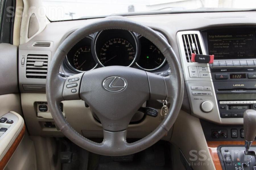 Lexus RX 2003 in Riga, with an engine capacity of 3.00 L and mileage of 230 thousand km for 5000 €, photo 4 on AUTOMOTO.COM.LV