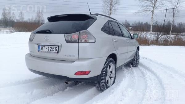 Lexus RX 2003 Jelgava, ar dzinēja tilpumu 3.00 L un nobraukumu 259 tūkst. km par 3000 €, foto 3 vietnē AUTOMOTO.COM.LV