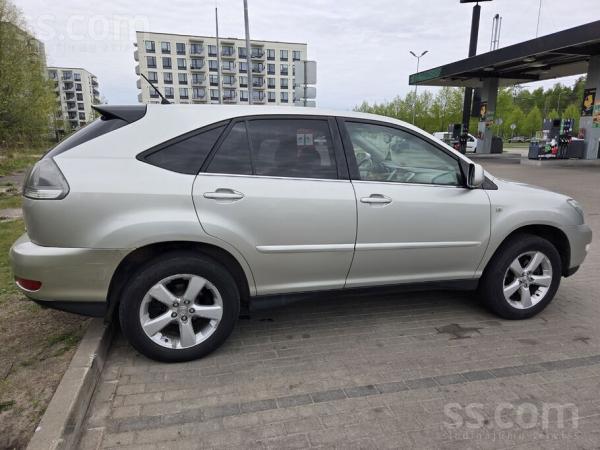 Lexus RX 2003 in Riga, with an engine capacity of 3.00 L and mileage of 253 thousand km for 4000 €, photo 4 on AUTOMOTO.COM.LV
