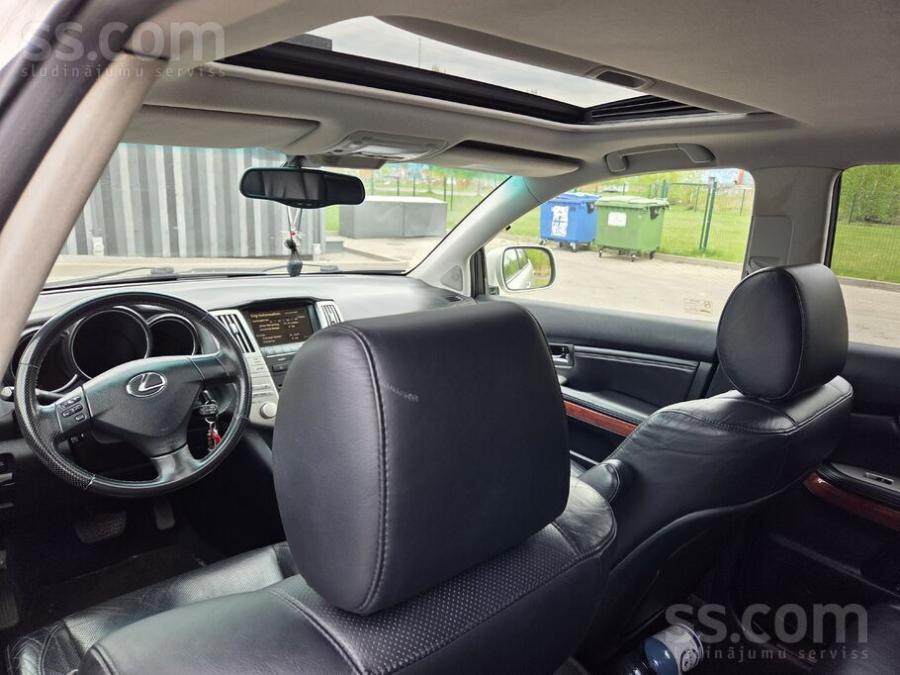 Lexus RX 2003 in Riga, with an engine capacity of 3.00 L and mileage of 253 thousand km for 4000 €, photo 12 on AUTOMOTO.COM.LV