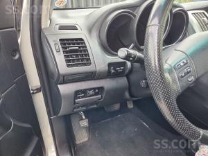 Lexus RX 2003 in Riga, with an engine capacity of 3.00 L and mileage of 253 thousand km for 4000 €, photo 15 on AUTOMOTO.COM.LV