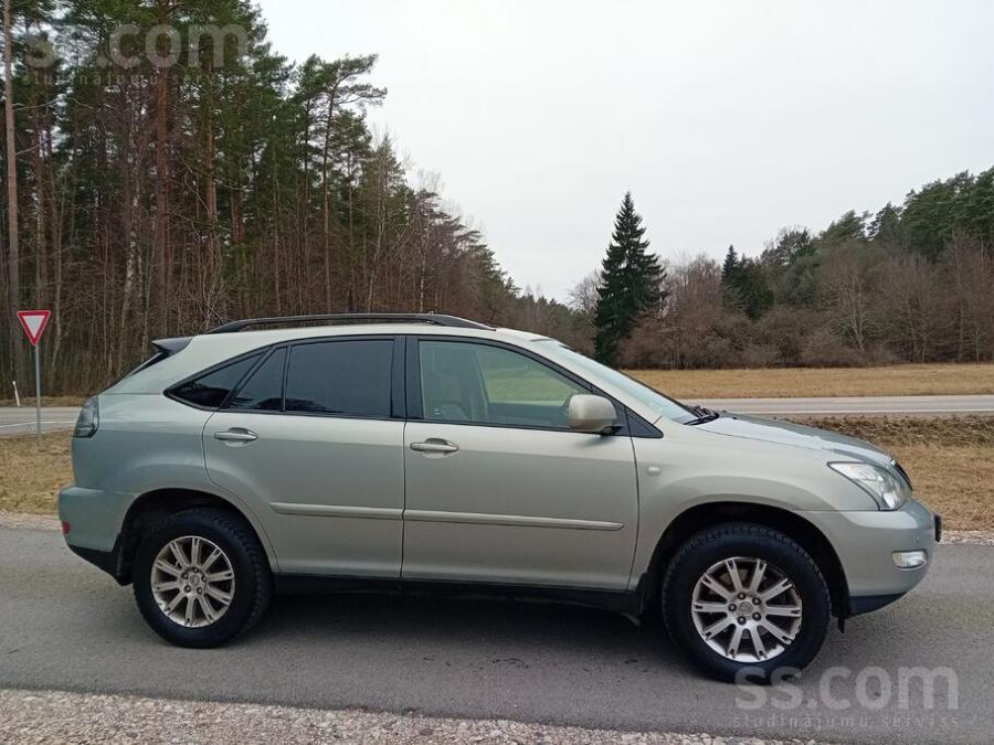 Lexus RX 2004 in Riga, with an engine capacity of 3.00 L and mileage of 223 thousand km for 5350 €, photo 4 on AUTOMOTO.COM.LV