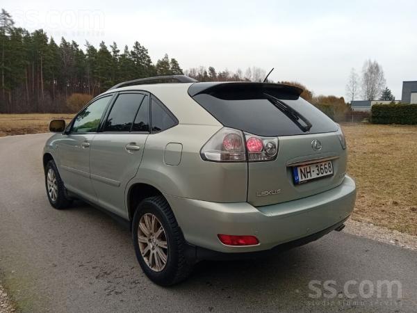 Lexus RX 2004 in Riga, with an engine capacity of 3.00 L and mileage of 223 thousand km for 5350 €, photo 7 on AUTOMOTO.COM.LV