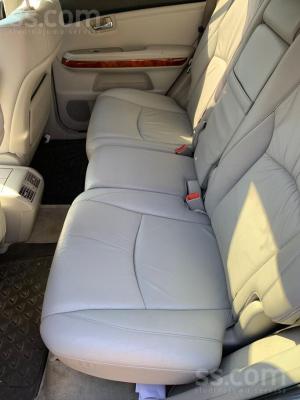 Lexus RX 2004 in Riga, with an engine capacity of 3.30 L and mileage of 270 thousand km for 3500 €, photo 4 on AUTOMOTO.COM.LV