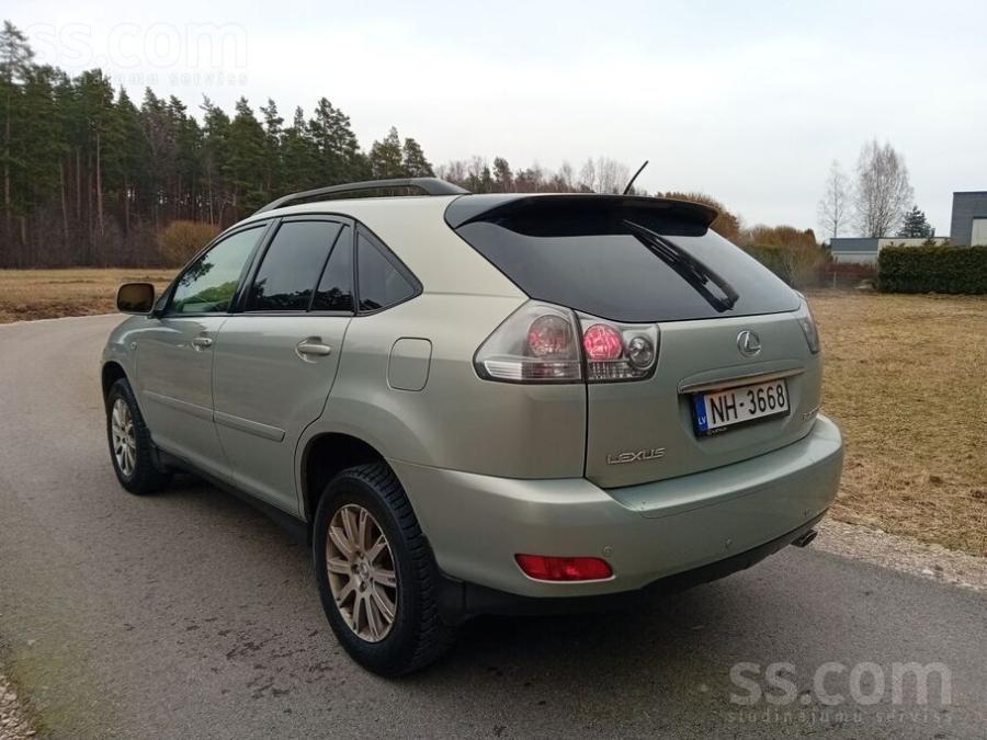 Lexus RX 2004 in Riga, with an engine capacity of 3.00 L and mileage of 222 thousand km for 6700 €, photo 8 on AUTOMOTO.COM.LV