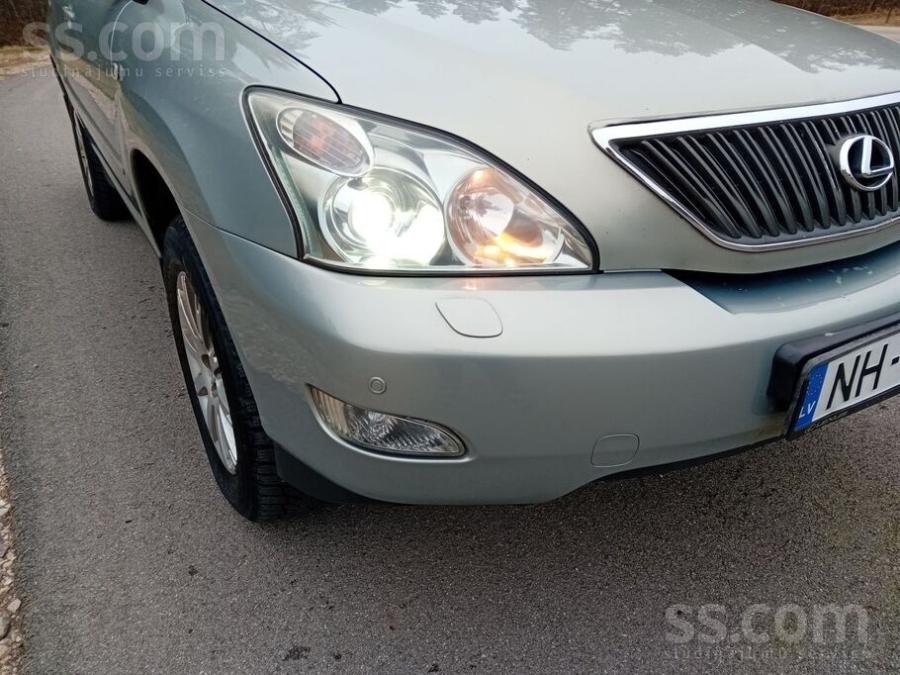 Lexus RX 2004 in Riga, with an engine capacity of 3.00 L and mileage of 222 thousand km for 6700 €, photo 13 on AUTOMOTO.COM.LV