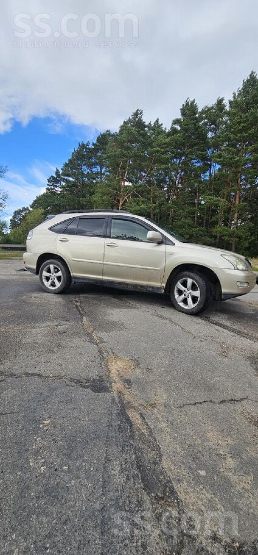 Lexus RX 2004 in Riga, with an engine capacity of 3.00 L and mileage of 245 thousand km for 3800 €, photo 3 on AUTOMOTO.COM.LV