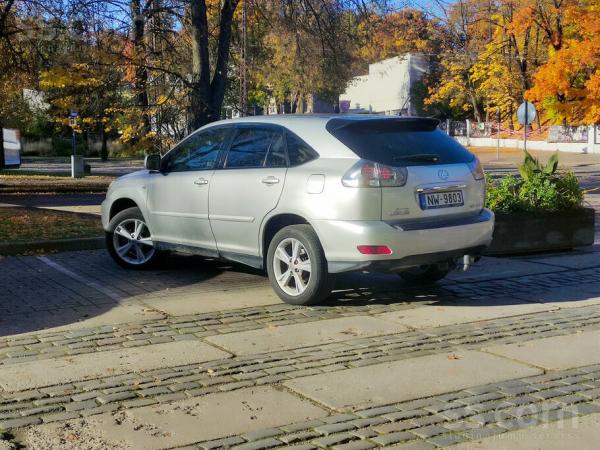Lexus RX 2006 in Riga, with an engine capacity of 3.00 L and mileage of 280 thousand km for 3800 €, photo 5 on AUTOMOTO.COM.LV
