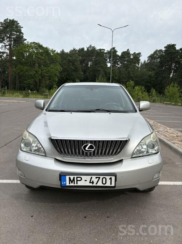 Lexus RX 2006 in Daugavpils, with an engine capacity of 3.00 L and mileage of 278 thousand km for 3900 €, photo 2 on AUTOMOTO.COM.LV