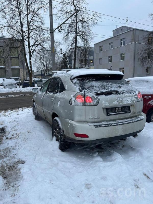 Lexus RX 2007 Rīga, ar dzinēja tilpumu 3.30 L un nobraukumu 426 tūkst. km par 3000 €, foto 3 vietnē AUTOMOTO.COM.LV