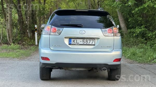 Lexus RX 2007 in Riga, with an engine capacity of 3.50 L and mileage of 279 thousand km for 4999 €, photo 4 on AUTOMOTO.COM.LV