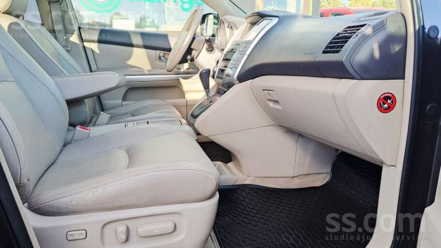 Lexus RX 2008 in Riga, with an engine capacity of 3.30 L and mileage of 228 thousand km for 7900 €, photo 11 on AUTOMOTO.COM.LV