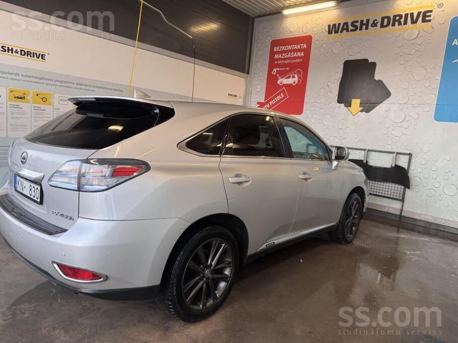 Lexus RX 2009 in Riga, with an engine capacity of 3.50 L and mileage of 289 thousand km for 9500 €, photo 1 on AUTOMOTO.COM.LV
