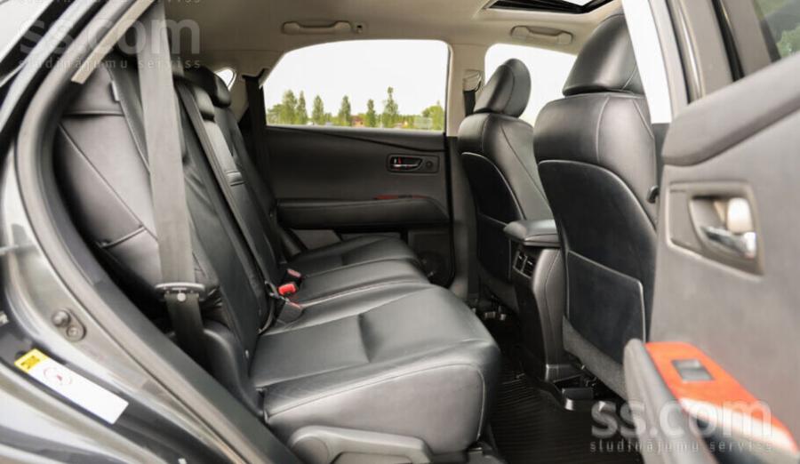 Lexus RX 2009 in Riga, with an engine capacity of 3.50 L and mileage of 289 thousand km for 9500 €, photo 9 on AUTOMOTO.COM.LV