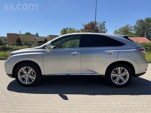 Lexus RX 2009 in Ogre, with an engine capacity of 3.50 L and mileage of 228 thousand km for 11000 €, photo  on AUTOMOTO.COM.LV