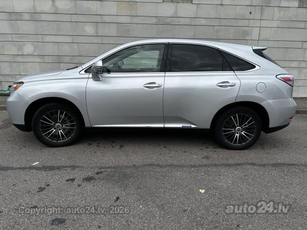 Lexus RX 2009 Tallina, ar dzinēja tilpumu 3.50 L un nobraukumu 127 tūkst. km par 13500 €, foto 5 vietnē AUTOMOTO.COM.LV