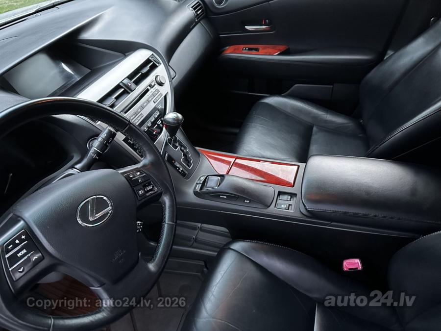 Lexus RX 2009 in Tallinn, with an engine capacity of 3.50 L and mileage of 127 thousand km for 13500 €, photo 12 on AUTOMOTO.COM.LV