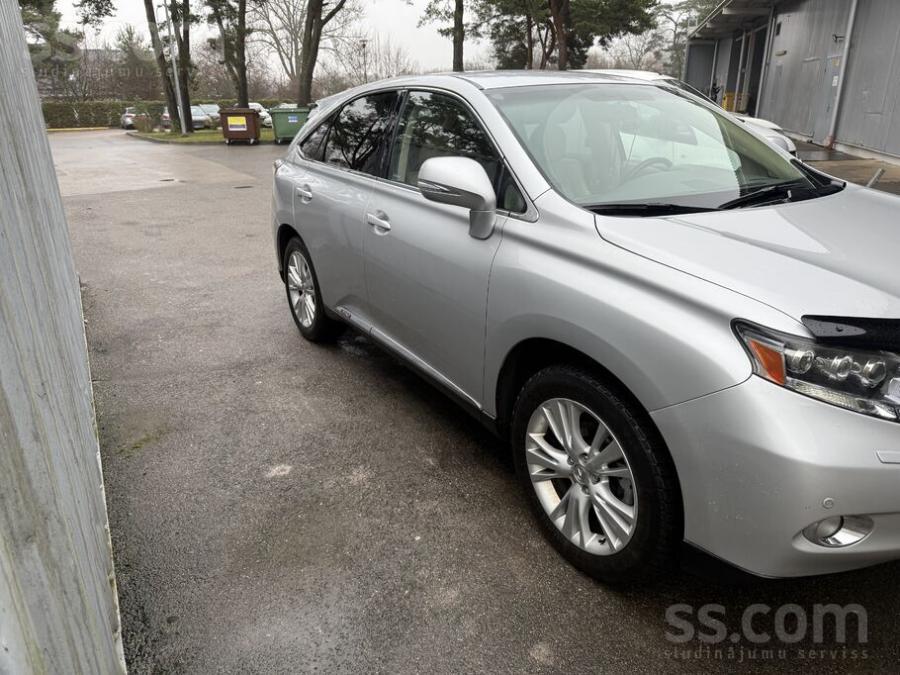 Lexus RX 2011 Jūrmala, ar dzinēja tilpumu 3.50 L un nobraukumu 235 tūkst. km par 10500 €, foto 2 vietnē AUTOMOTO.COM.LV