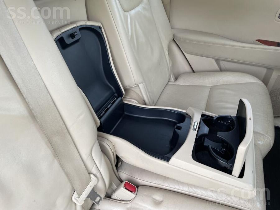 Lexus RX 2012 Rīga, ar dzinēja tilpumu 3.50 L un nobraukumu 224 tūkst. km par 11500 €, foto 15 vietnē AUTOMOTO.COM.LV