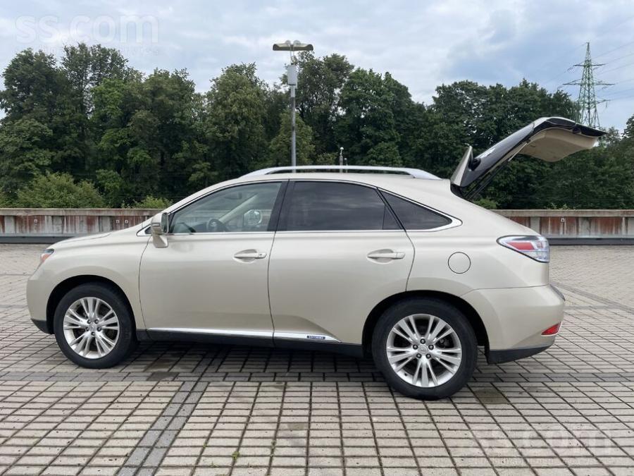 Lexus RX 2012 Rīga, ar dzinēja tilpumu 3.50 L un nobraukumu 227 tūkst. km par 10300 €, foto 22 vietnē AUTOMOTO.COM.LV