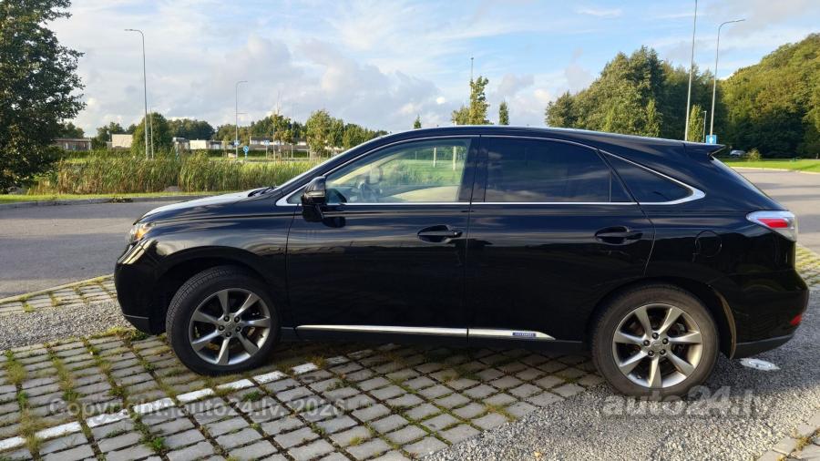 Lexus RX 2012 Tallina, ar dzinēja tilpumu 3.50 L un nobraukumu 317 tūkst. km par 12000 €, foto 3 vietnē AUTOMOTO.COM.LV